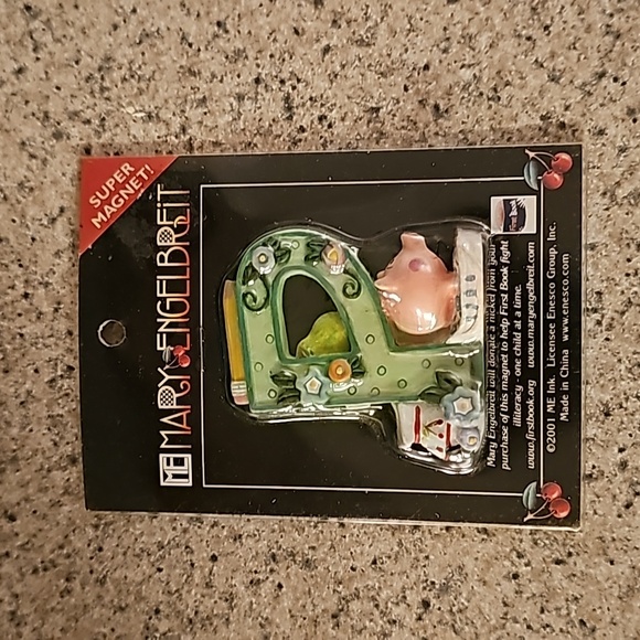 Enesco | Other | 20 Enesco Mary Engelbreit Initial P Magnet Nip | Poshmark